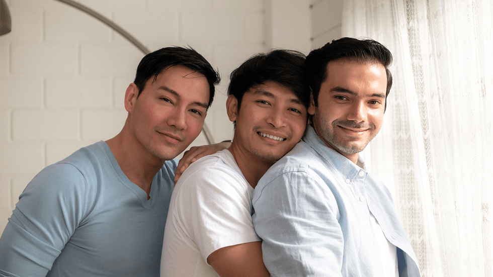 15 reasons to try dating a couple — it's your throuple era!