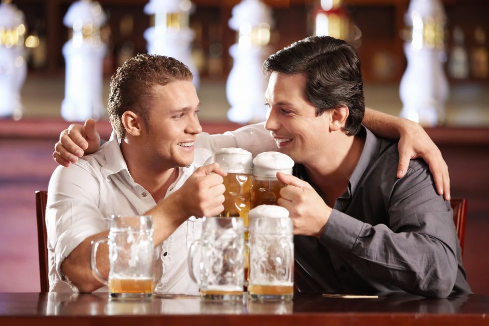 15 types of bottoms that you typically run into at a gay bar