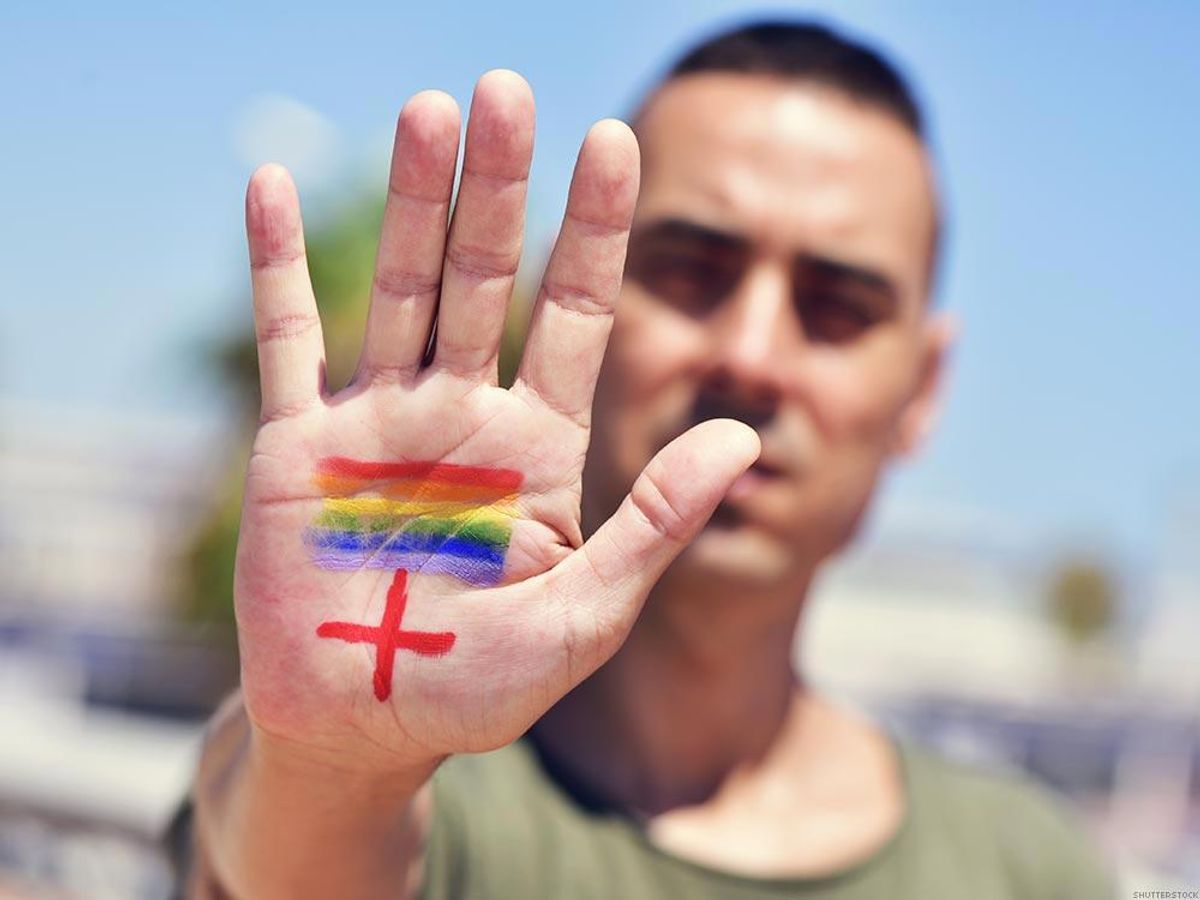 51 Things Straight Men Need to Learn About Gay/Bi Guys