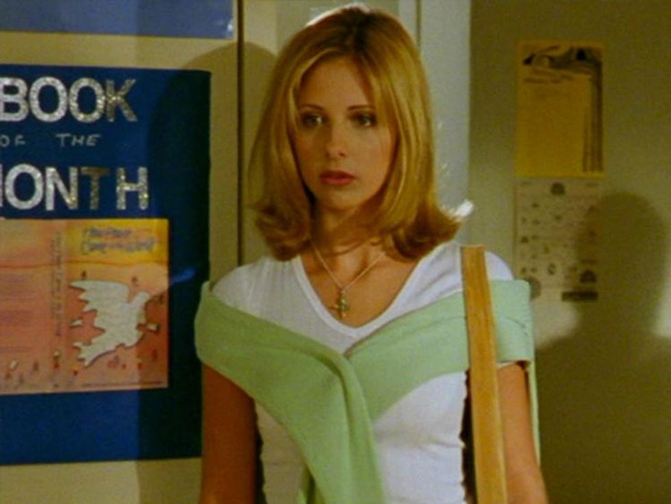 12 ‘Buffy the Vampire Slayer’ Outfits That Completely Slay