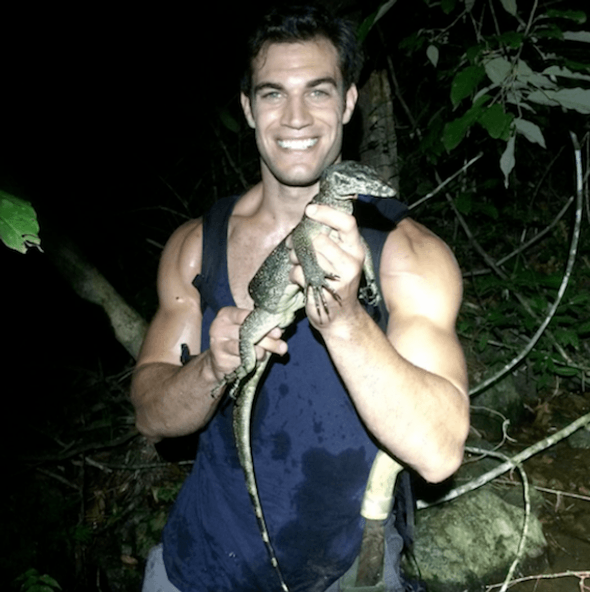 Proof Evan Antin Is the Hottest Veterinarian in the Animal Kingdom