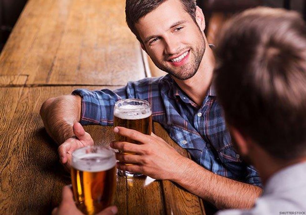 Pros and Cons of 9 Gay/Bi Dating/Hook Up Apps