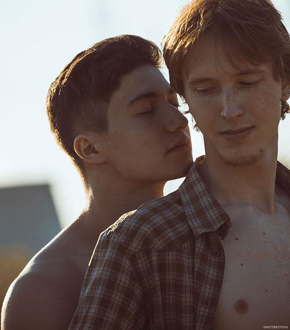 Pros and Cons of 9 Gay/Bi Dating/Hook Up Apps