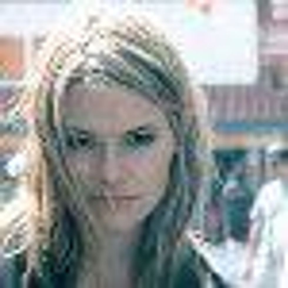 All the Girls Love Alice and Leisha Hailey Too!