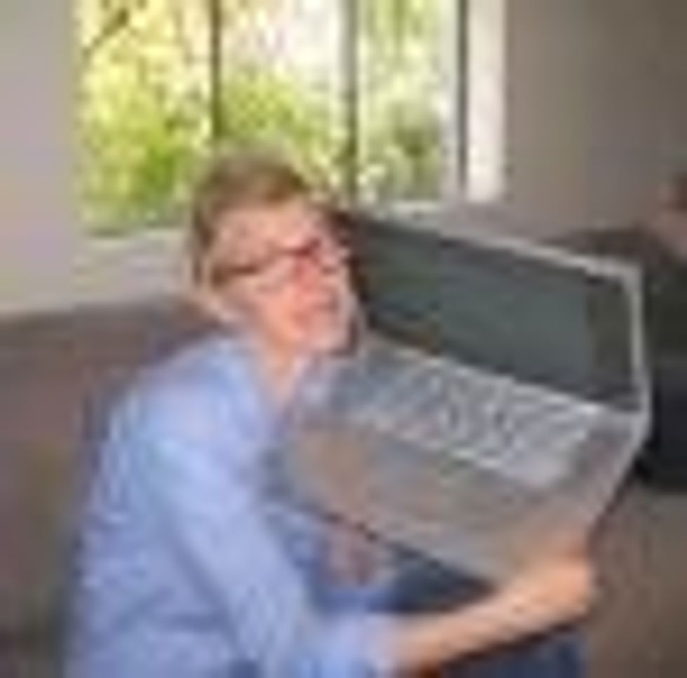 Sarah Toce - Trending Gay, LGBT & Queer Voices