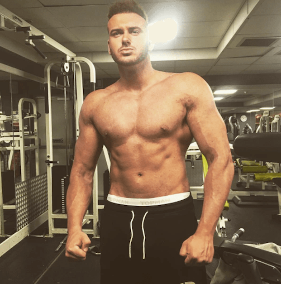 16 Really Tall Tree Men We'd Happily Climb