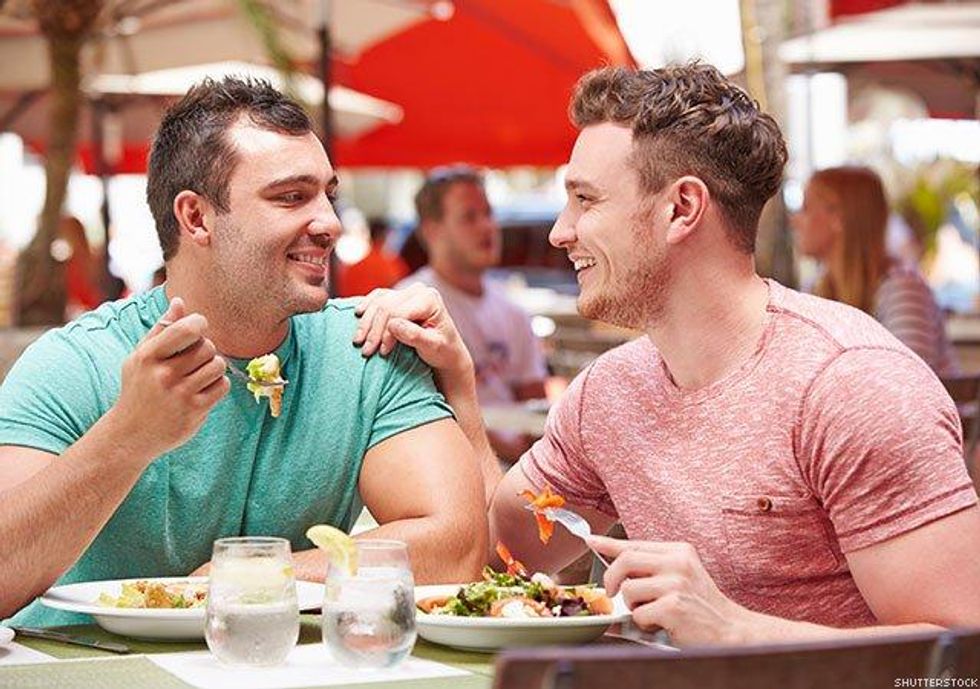 Pros and Cons of 9 Gay/Bi Dating/Hook Up Apps