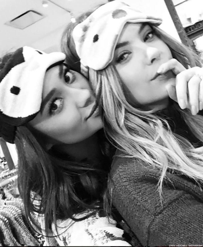 12 Examples of Women We Love Being the Best Huggers in Honor of ...