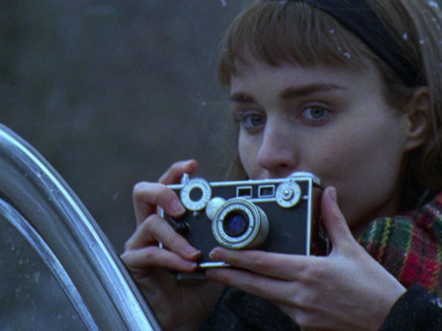 14 Pick-Up Moves We Can All Learn from Carol's Therese Belivet