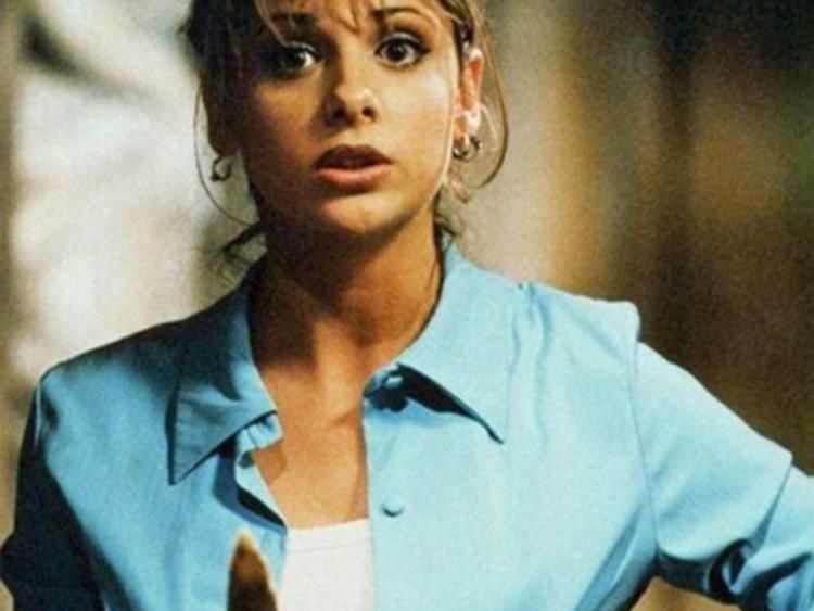 12 ‘Buffy the Vampire Slayer’ Outfits That Completely Slay