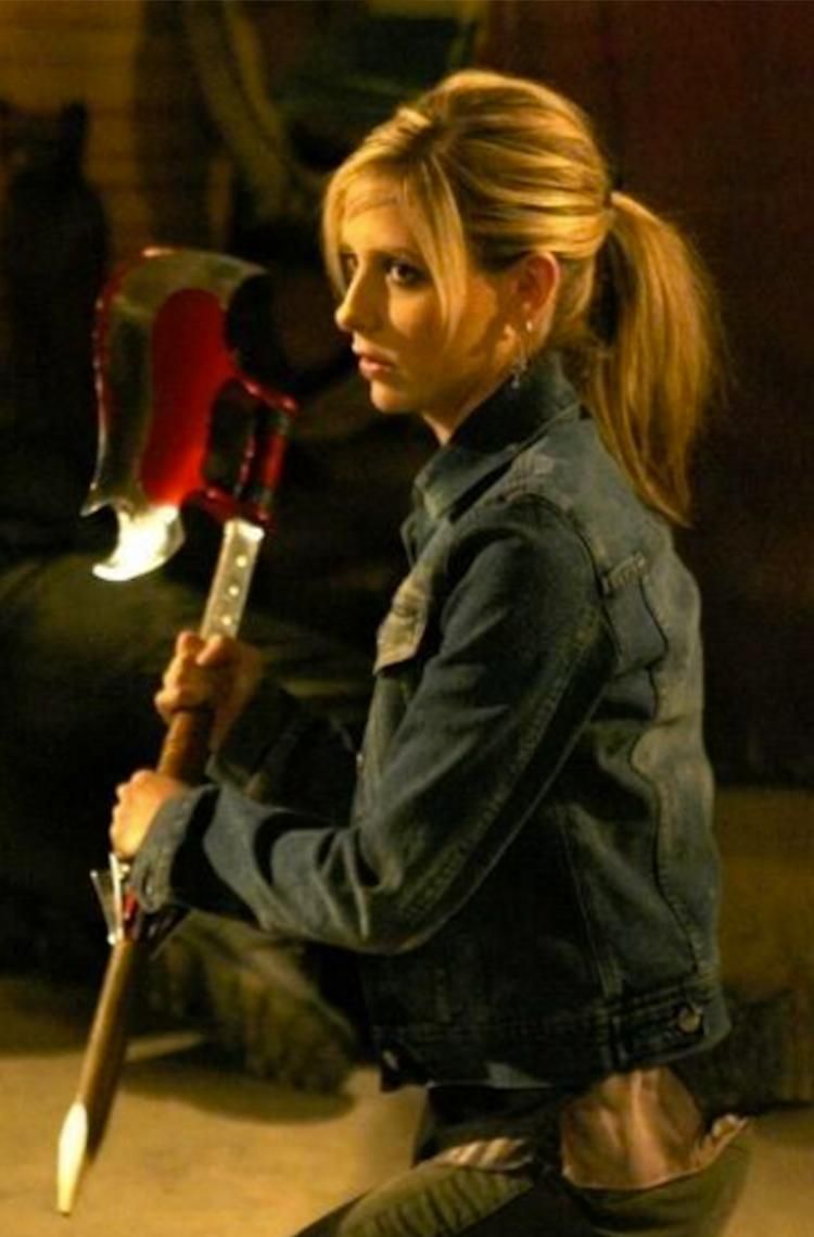 12 ‘Buffy the Vampire Slayer’ Outfits That Completely Slay