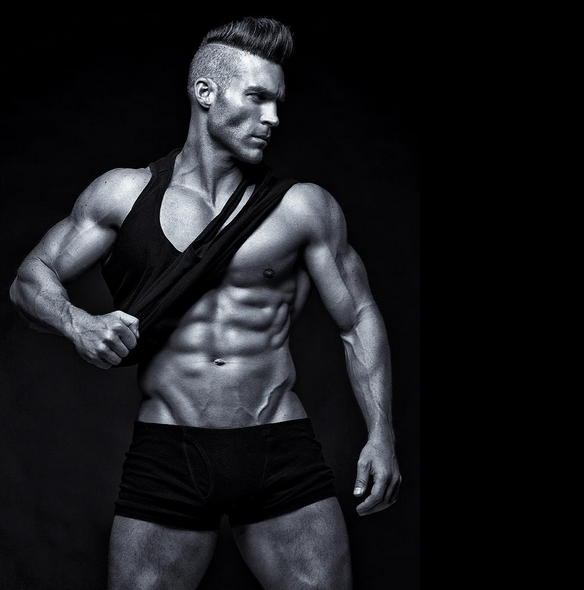 11 Male Bodybuilders/Weight Lifters You Need To Be Following On Instagram