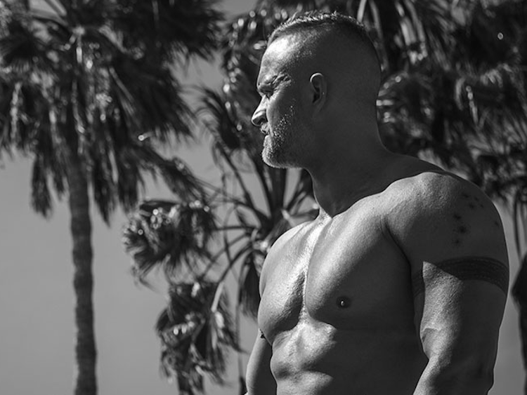 Beach Daddy Jay Knowlton Is Our New Summer Obsession