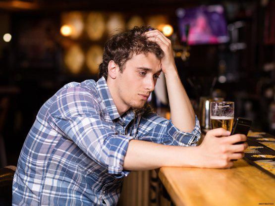 18 Rules of Texting Etiquette for Gay Men